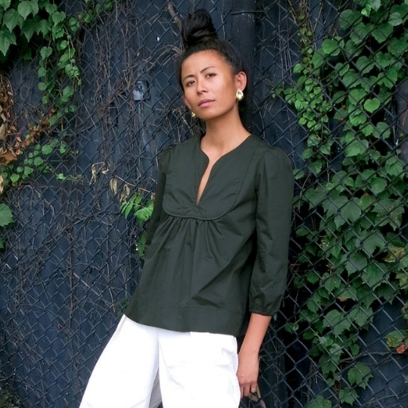 Verity & Daughters | Tops | Verity Daughters Green Poplin Blouse | Poshmark